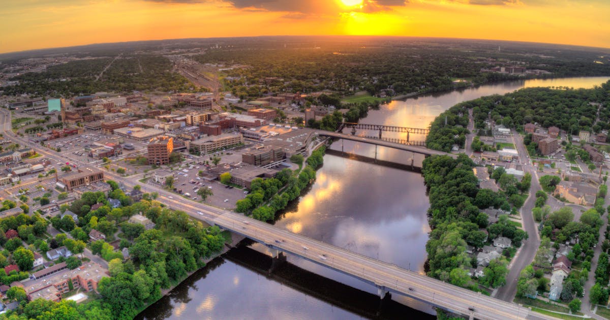 Train Grand Rapids to St. Cloud from $253 | Refundable Tickets | Busbud