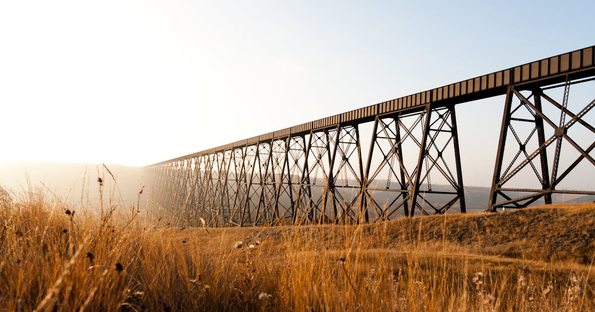 Bus Edmonton to Lethbridge from $37 | Refundable Tickets | Busbud