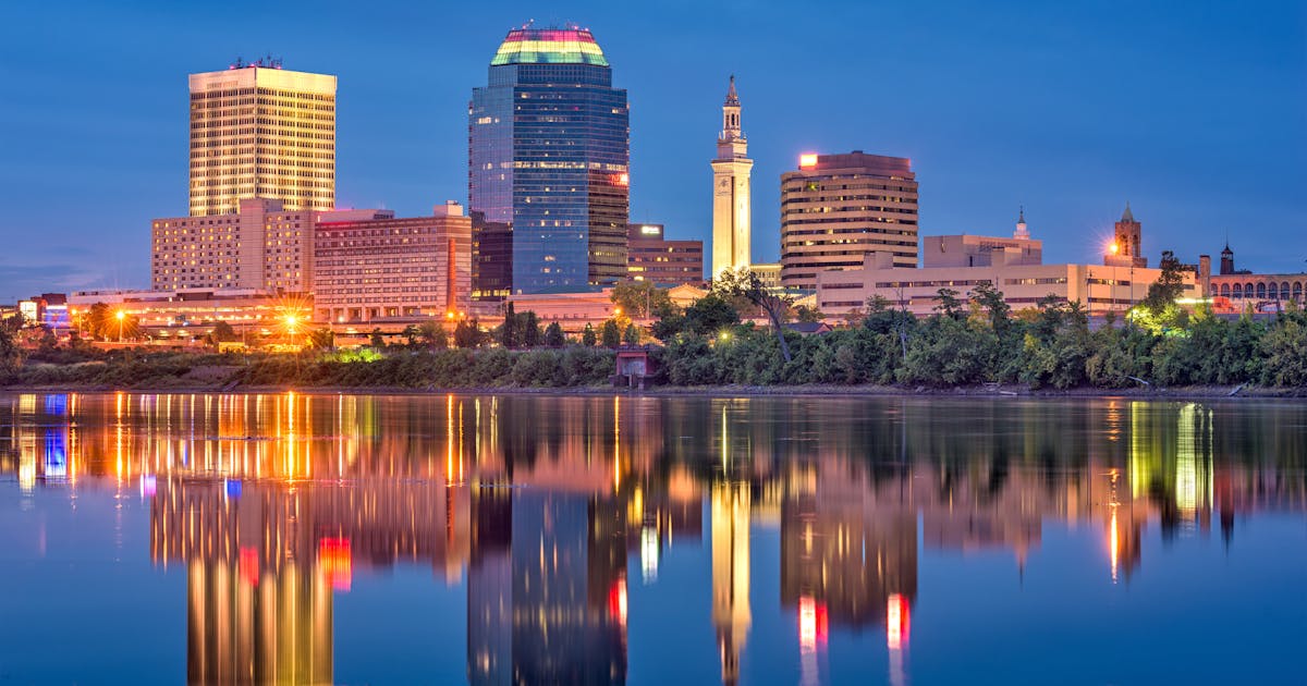 Bus Lowell to Springfield from £17 | Refundable Tickets | Busbud